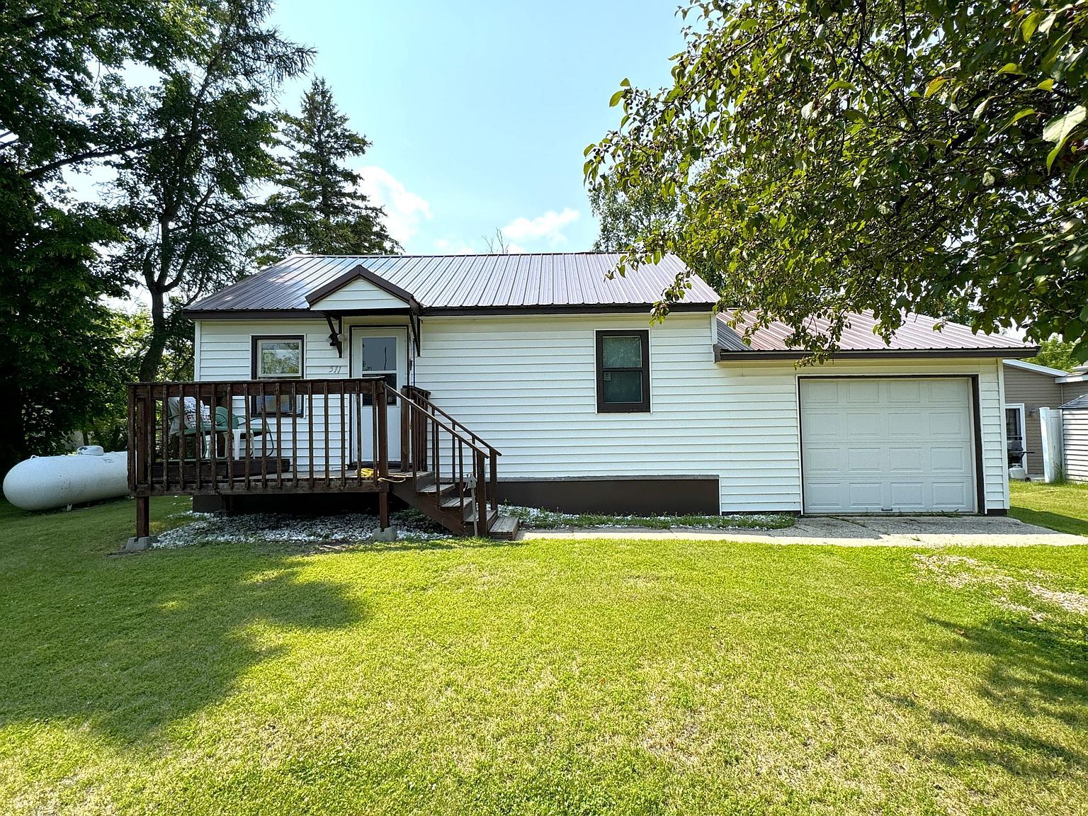 511 Main St N, Greenbush, MN 56726 | Zillow