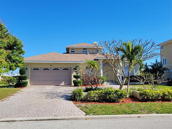 606 N Point Dr, Holmes Beach, FL 34217 | Zillow
