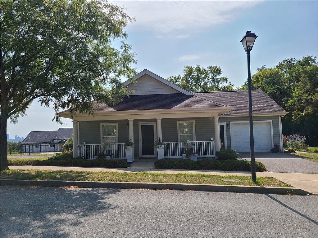 136 Pleasant Ridge Rd, Mc Kees Rocks, PA 15136 | Zillow