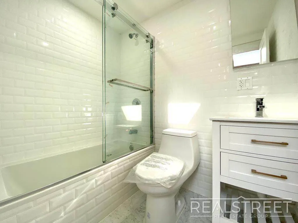 286 Gates Avenue #4 in Bedford-Stuyvesant, Brooklyn | StreetEasy