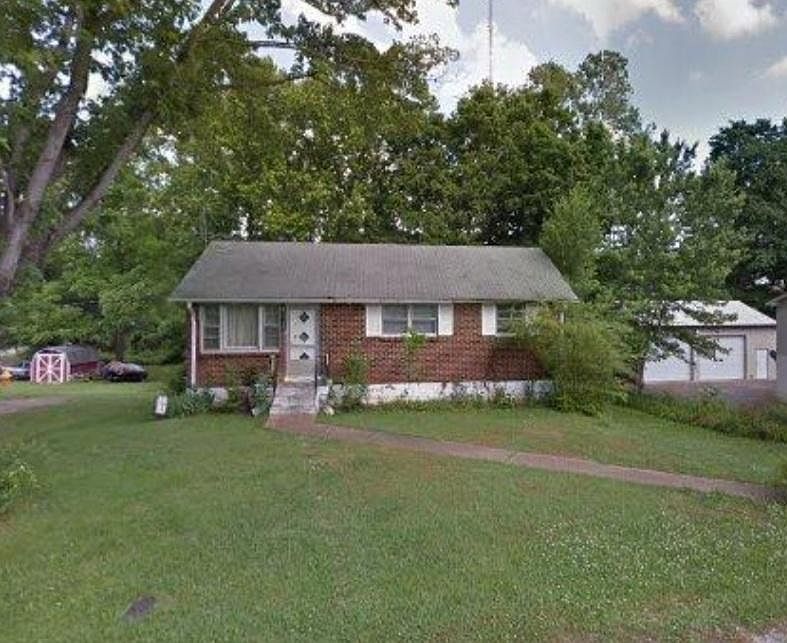 1304 Adrian Dr, Springfield, TN 37172 | Zillow
