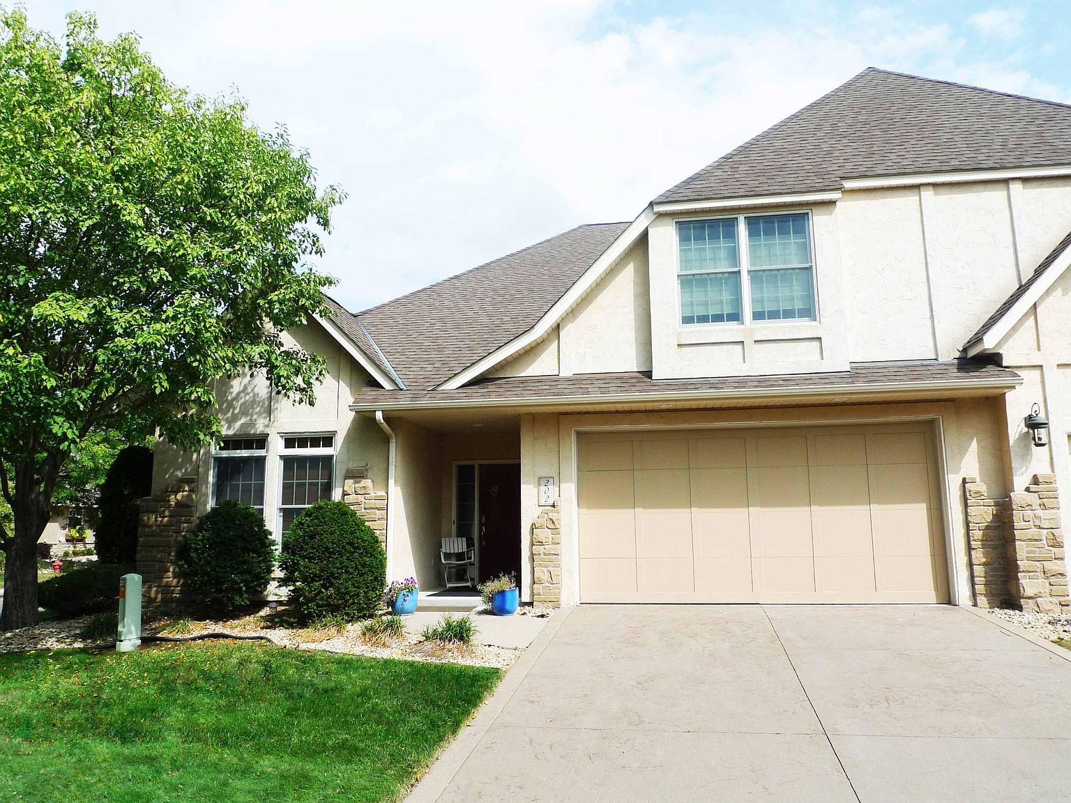 202 Stonebridge Ln, Mendota Heights, MN 55118 | Zillow