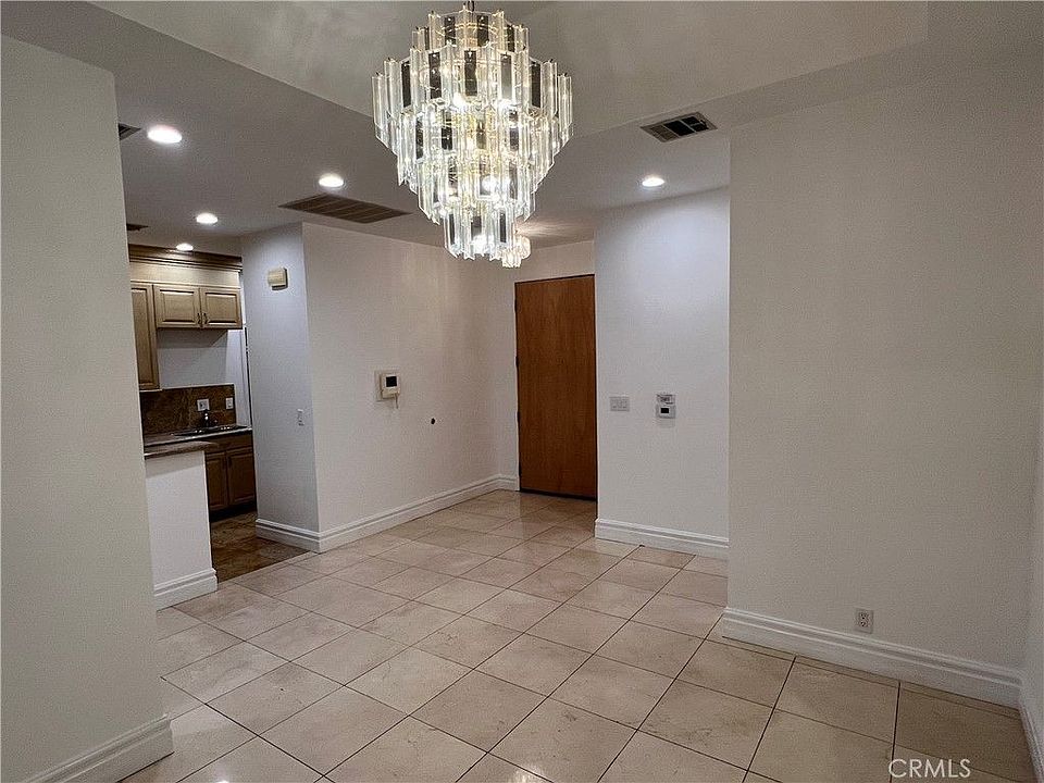 10432 Eastborne Ave, Los Angeles, CA 90024 | Zillow