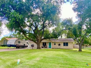1117 N East St, Edna, TX 77957 | MLS #562434 | Zillow