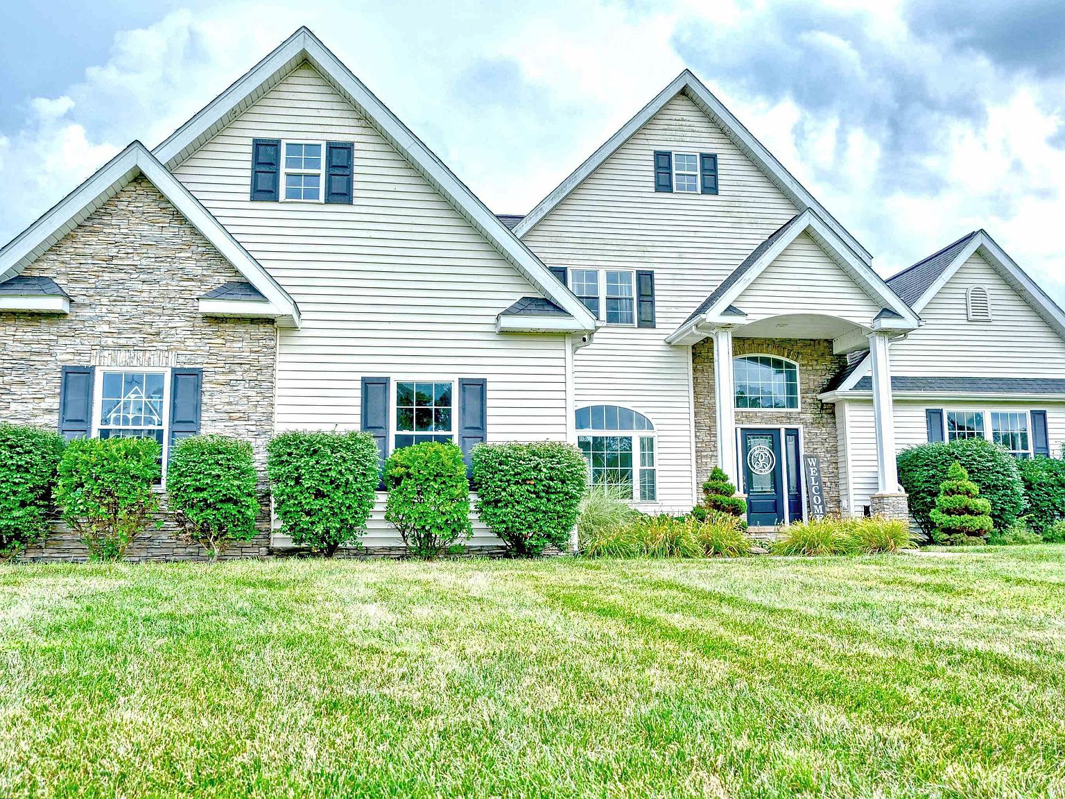 13097 Cochran Rd, Marion, IL 62959 | Zillow