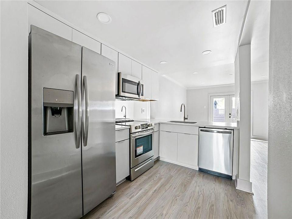 3655 Old Shell Rd Mobile AL | Zillow