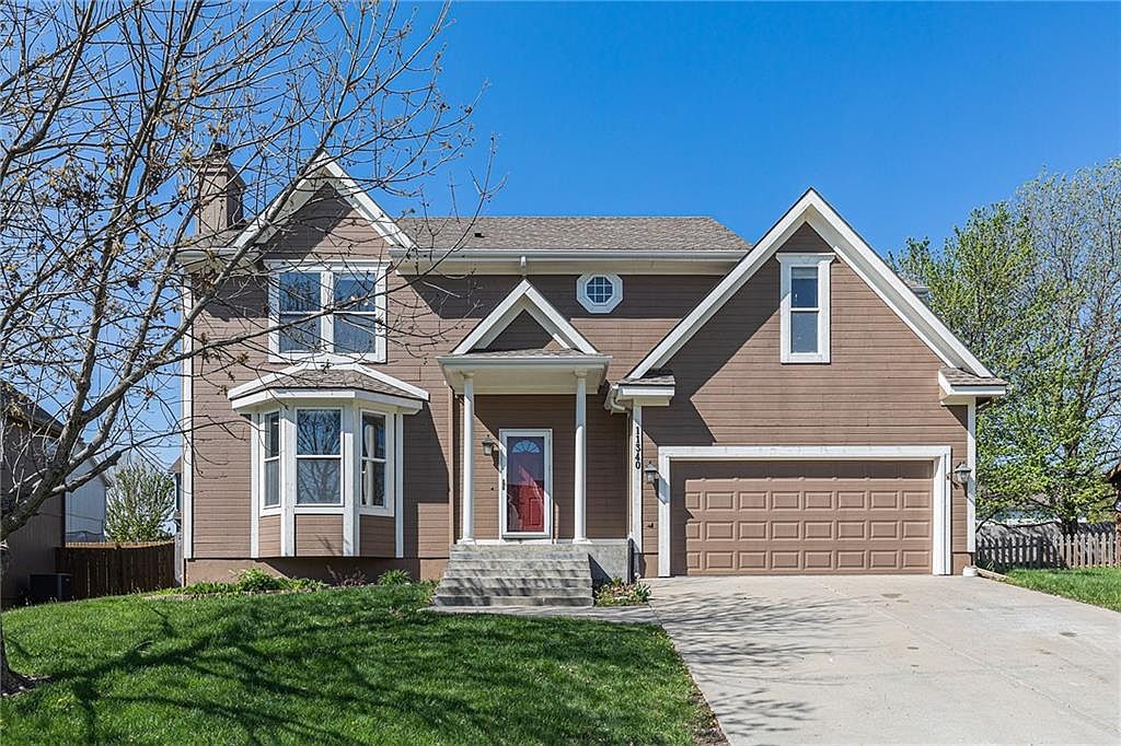 11340 N Summit St, Kansas City, MO 64155 | Zillow