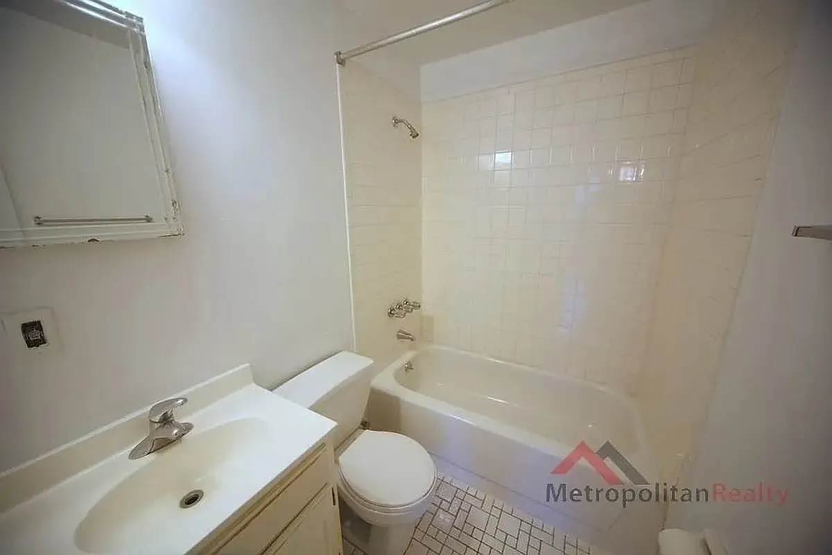 108 7th Avenue #3F in Park Slope, Brooklyn | StreetEasy