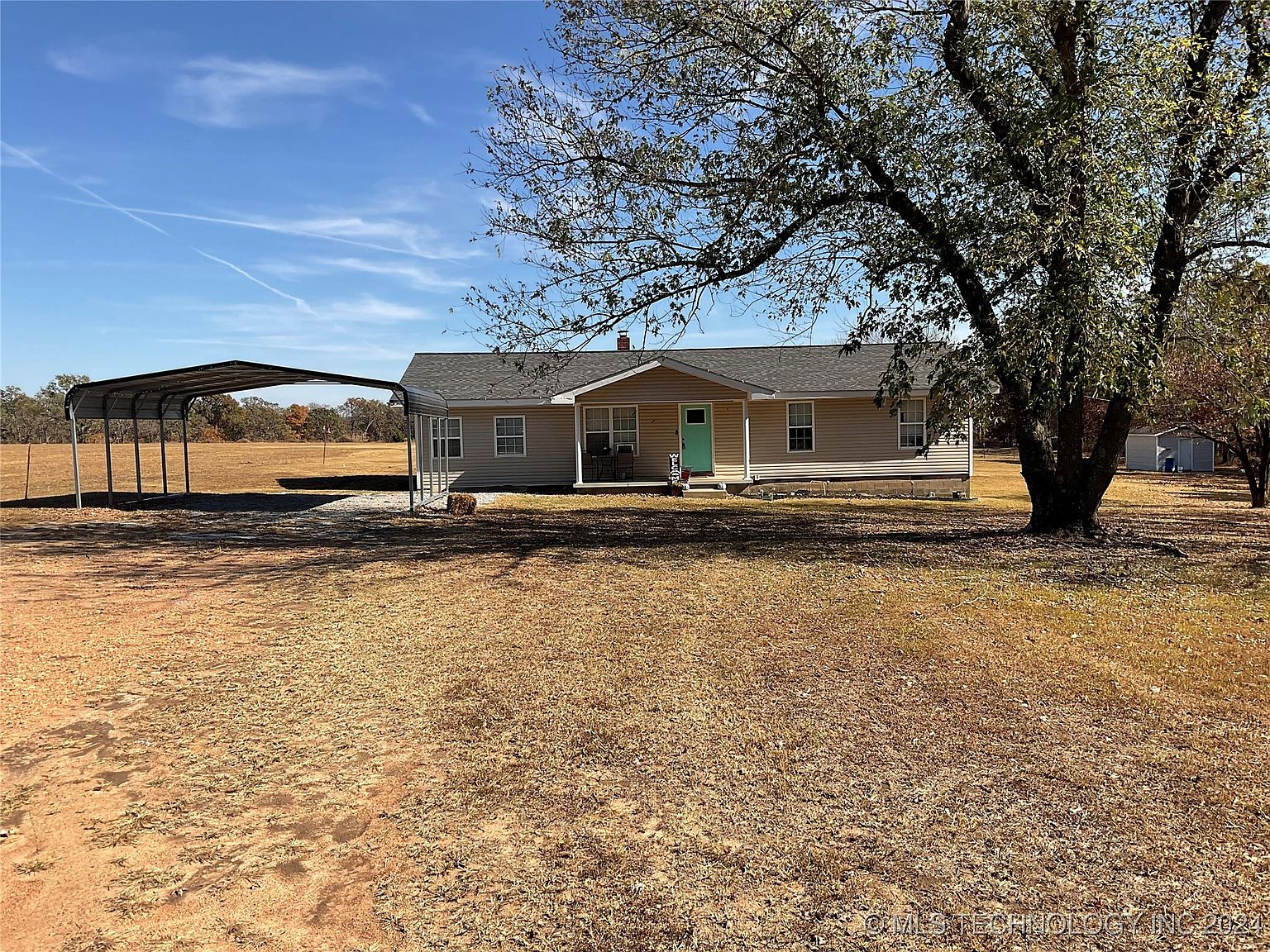 52720 S 680th Rd, Colcord, OK 74338 | MLS #2437787 | Zillow