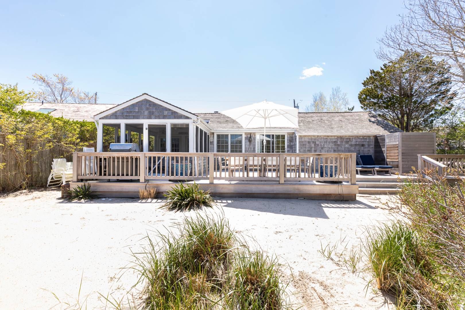 29 Beach Ave, Amagansett, NY 11930 | Out East
