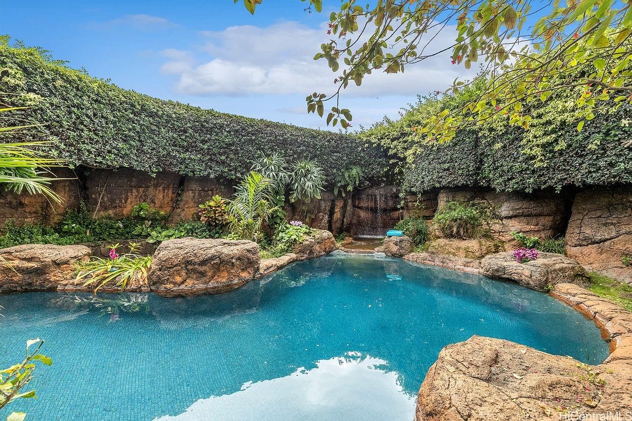 99-1115A Aiea Heights Dr, Aiea, HI 96701 | MLS #202400506 | Zillow