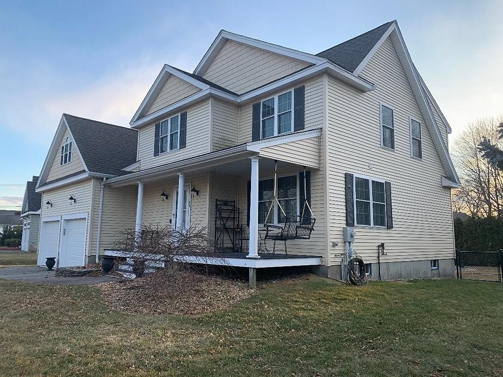 45 Fenwick Cir, Methuen, MA 01844 | Zillow