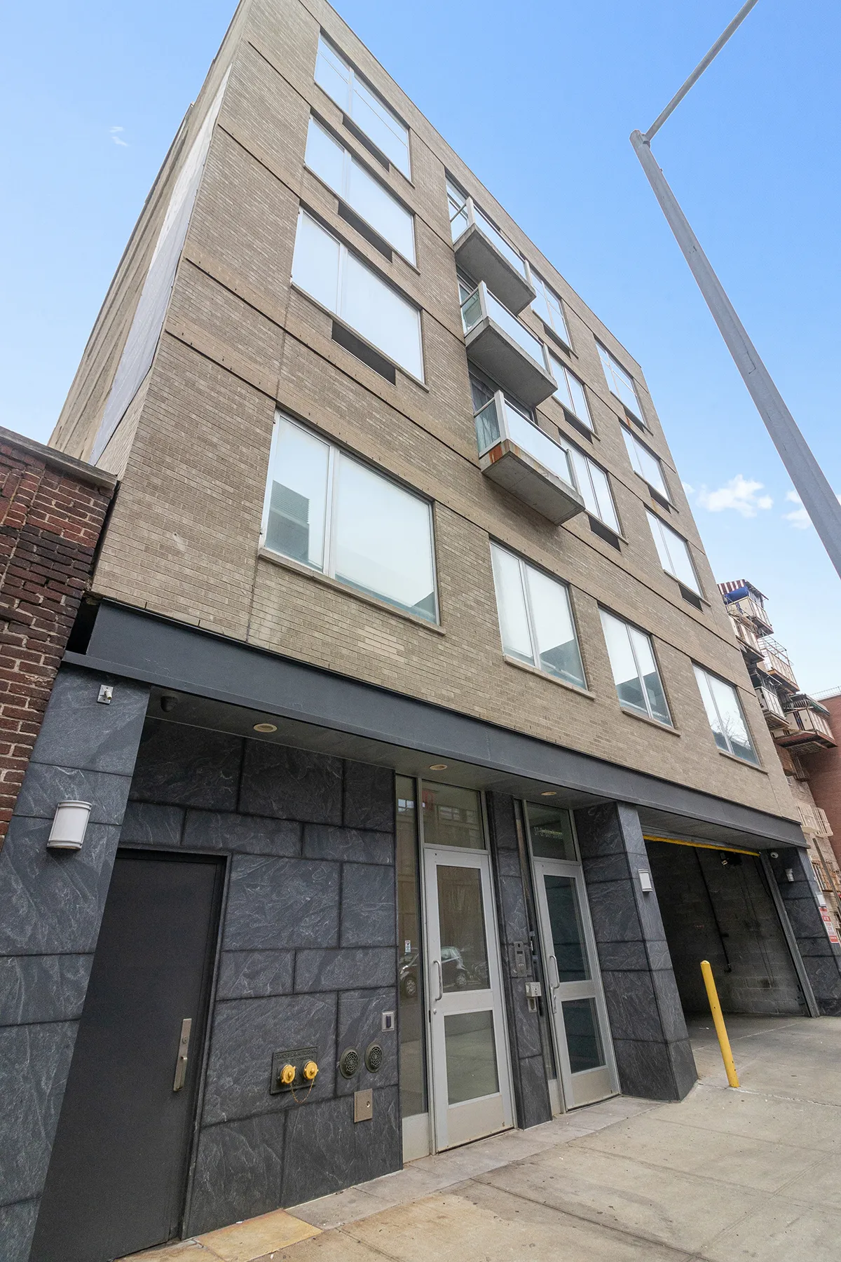 26 Broadway #307 in Williamsburg, Brooklyn | StreetEasy