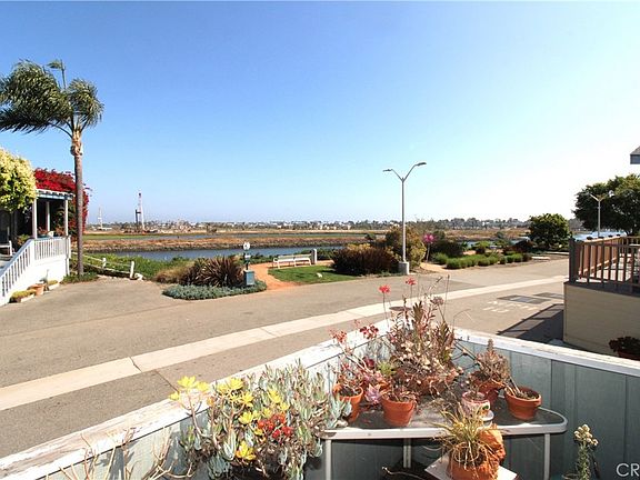 6261 E Marina View Dr, Long Beach, CA 90803 | MLS #CV24128019 | Zillow
