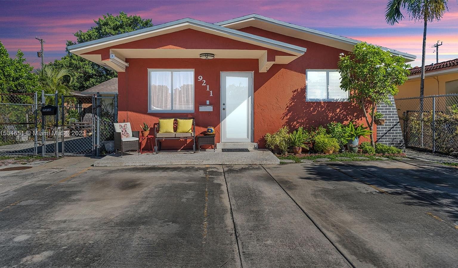 9211 SW 37th St, Miami, FL 33165 | MLS #A11504651 | Zillow