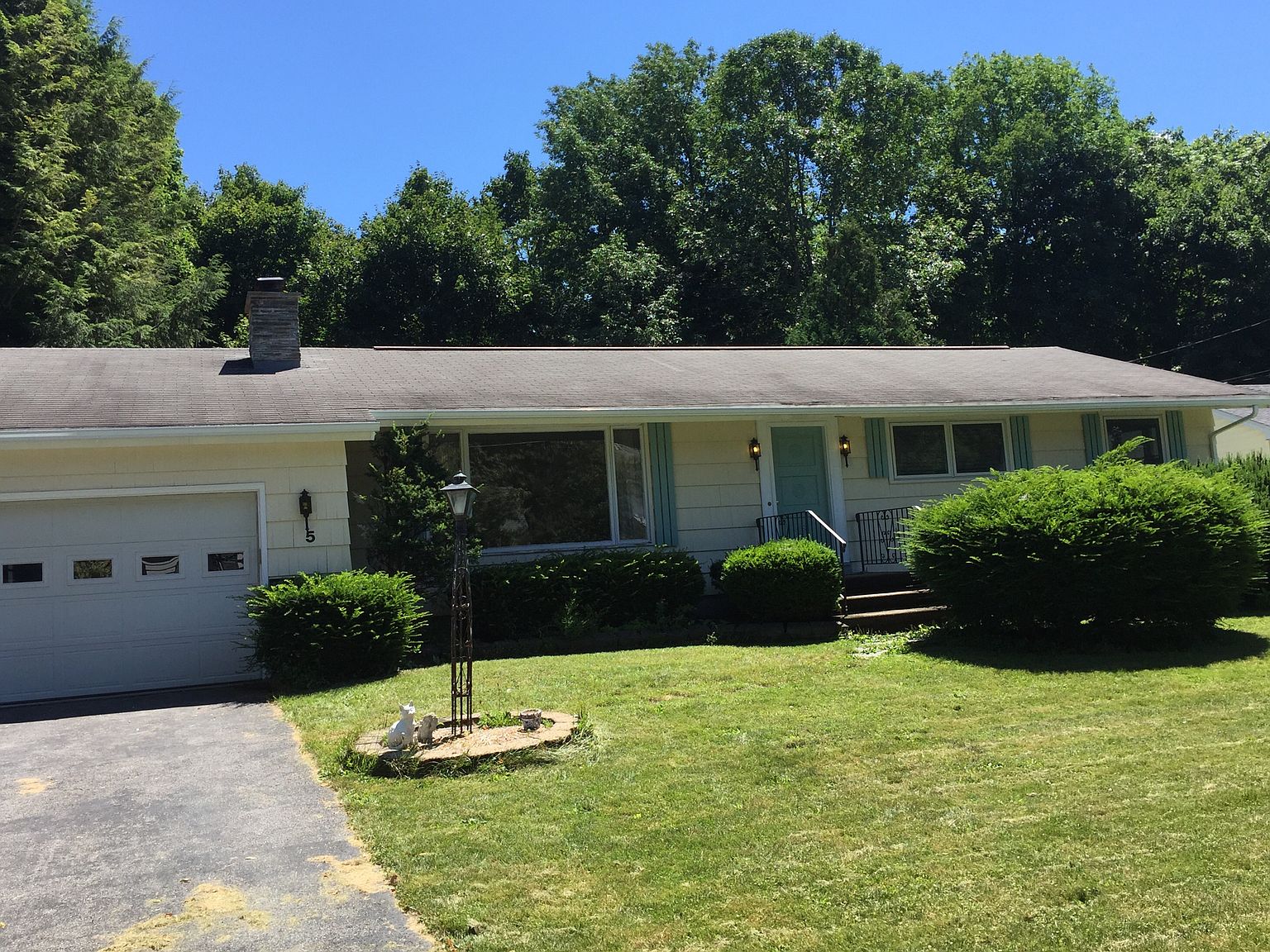 5 Proctor Ave, Clinton, NY 13323 | Zillow
