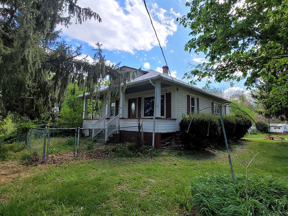 3354 Charles Town Rd, Kearneysville, WV 25430 | Zillow