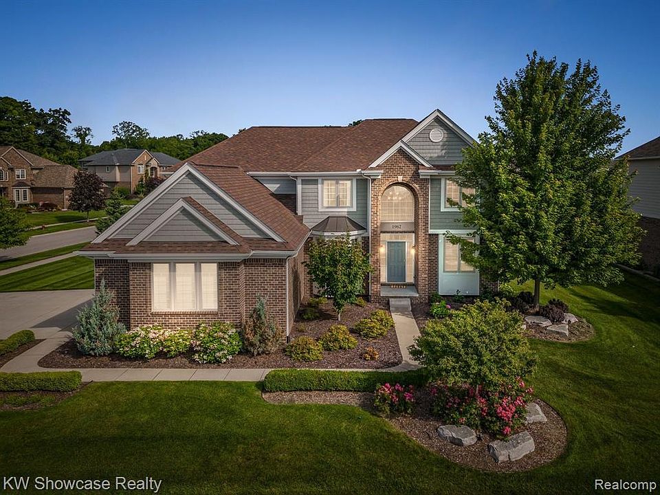 1962 Trowbridge Ln, Commerce Township, MI 48382 | Zillow
