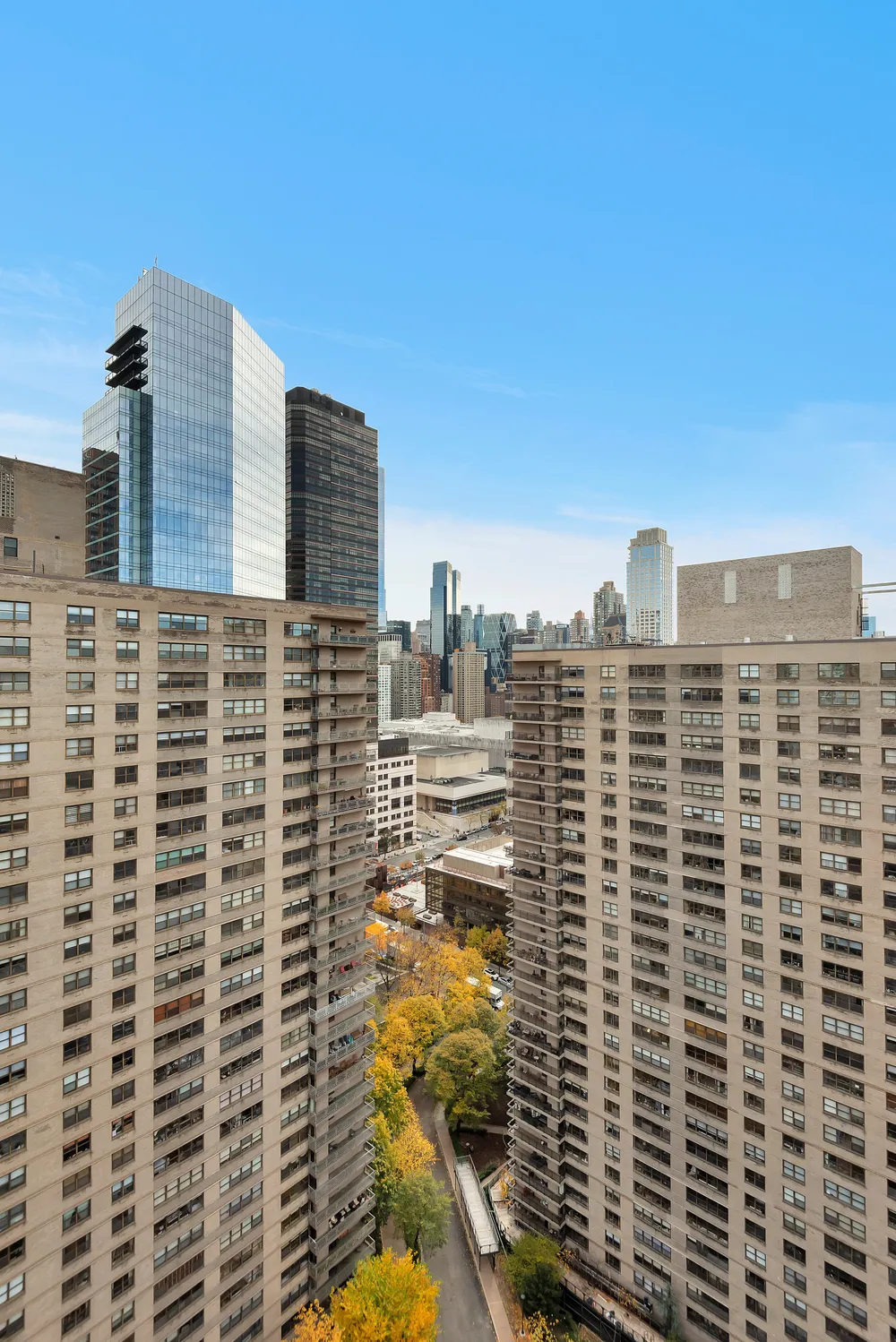 150 West End Avenue Wallpaper For Iphone