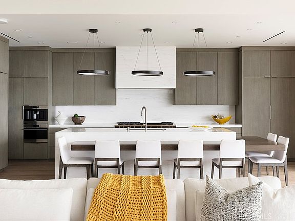 4527 Perham Rd, Corona Del Mar, CA 92625 | Zillow