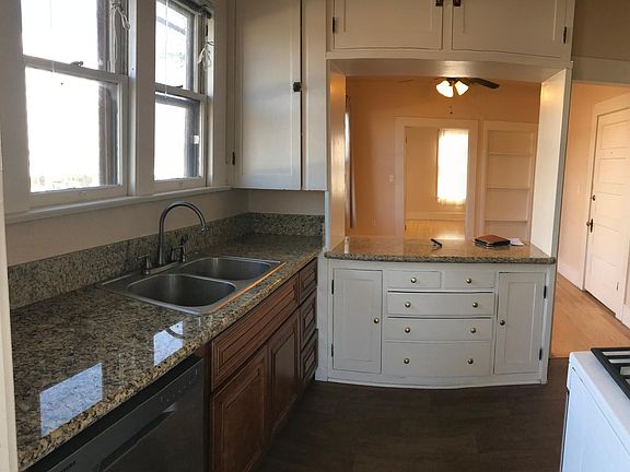 215 W Washington Ave, Santa Ana, CA 92701 | Zillow