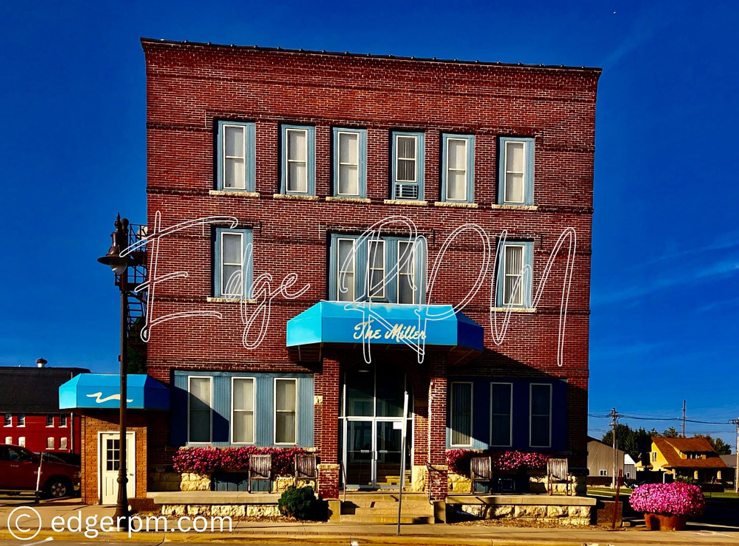 124 W Main St, New Hampton, IA 50659 | Zillow