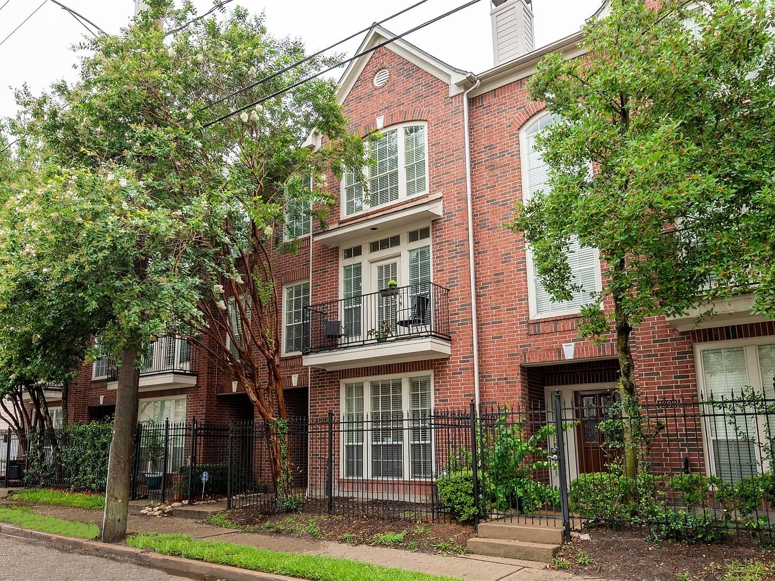 1310 W Webster St, Houston, TX 77019 | Zillow