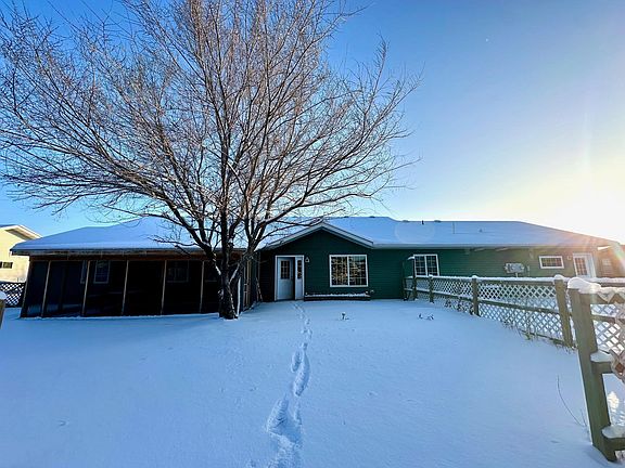 130 7th St N, Greenbush, MN 56726 | Zillow