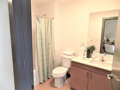 4144 Detonty St #2C, Saint Louis, MO 63110 | Zillow