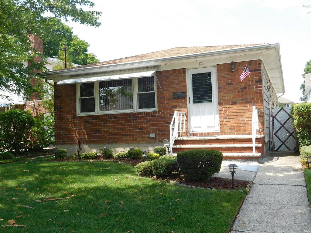 171 Thomas St, Staten Island, NY 10306 | Zillow
