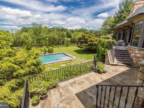 626 Philip Digges Dr, Great Falls, VA 22066 | MLS #VAFX1206760 | Zillow