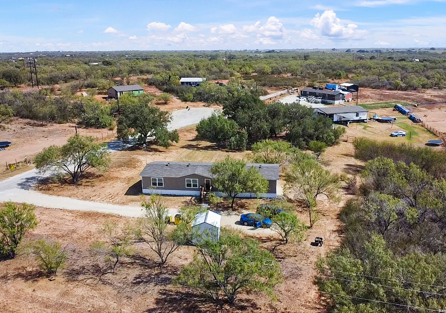 108 Cr 2638, Devine, TX 78016 | MLS #1817724 | Zillow