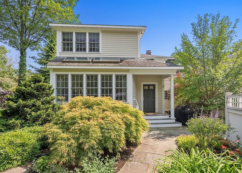 647 Boston Post Rd, Weston, MA 02493 | Zillow