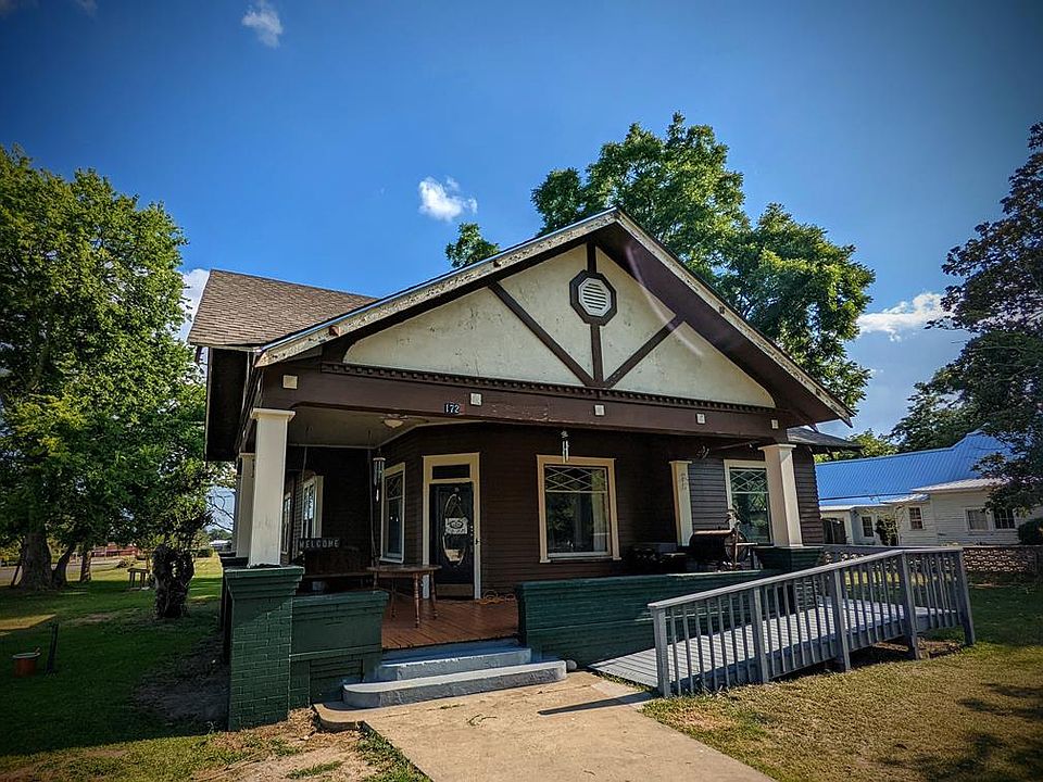 172 6th Ave, Rochelle, GA 31079 | Zillow