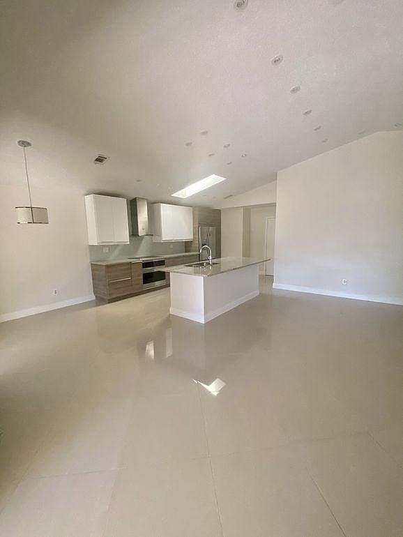 7 Kyle Way, Boynton Beach, FL 33426 | Zillow