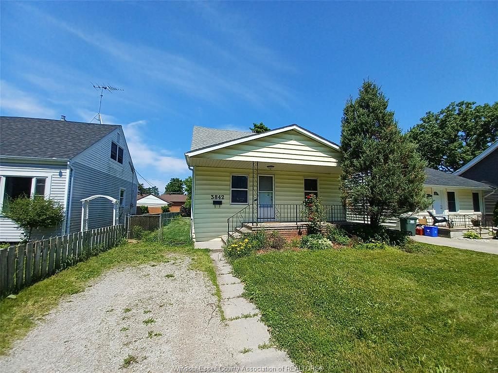 3842 Matchette Rd, Windsor, ON N9C 2A2 | Zillow