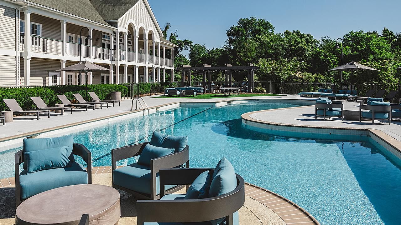 100 Avalon Gardens Dr #8C97844B9, Nanuet, NY 10954 | Zillow