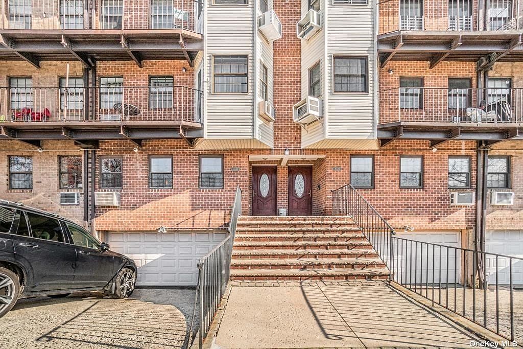 151-33 Sapphire Street UNIT 2U2, Howard Beach, NY 11414 | Zillow