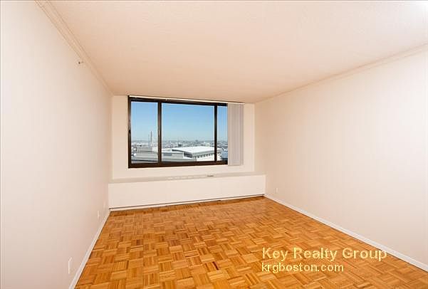 1 Longfellow Pl, Boston, MA 02114 | Zillow