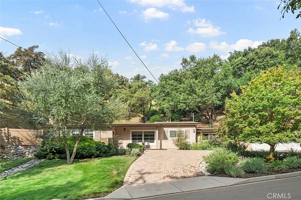 13 Hidden Valley Rd, Monrovia, CA 91016 | MLS #AR23178343 | Zillow