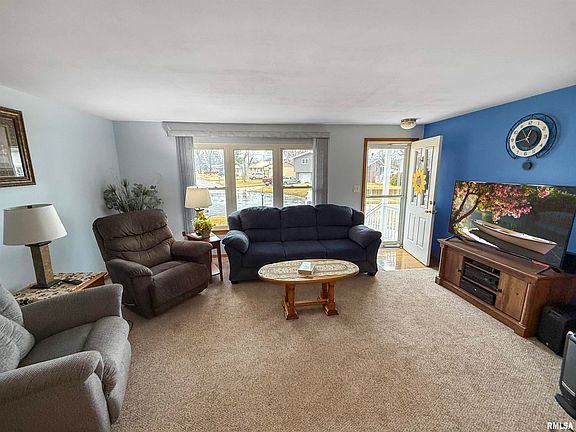 400 Cardinal Dr, Washington, IL 61571 | Zillow