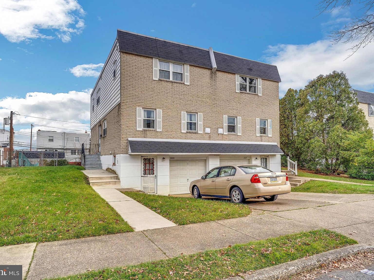1885 Foster St, Philadelphia, PA 19116 | Zillow