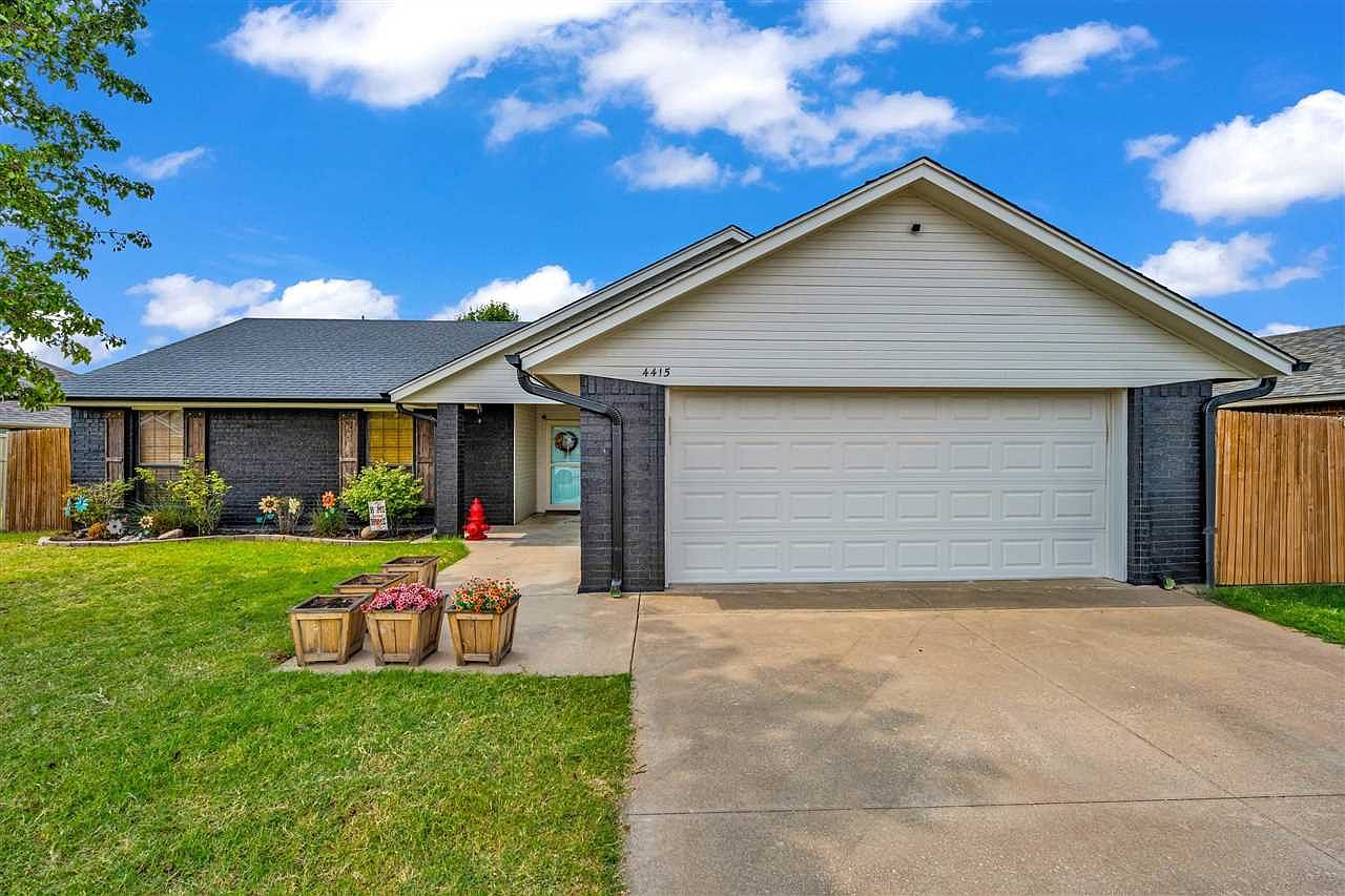 4415 SW Parkway Dr, Lawton, OK 73505 | Zillow
