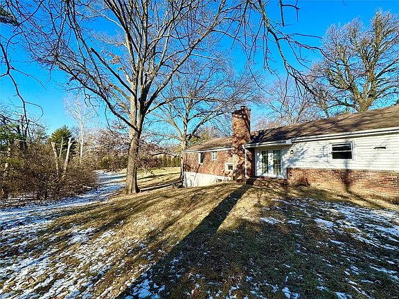 33 Beacon Hill Ln, Saint Louis, MO 63141 | Zillow