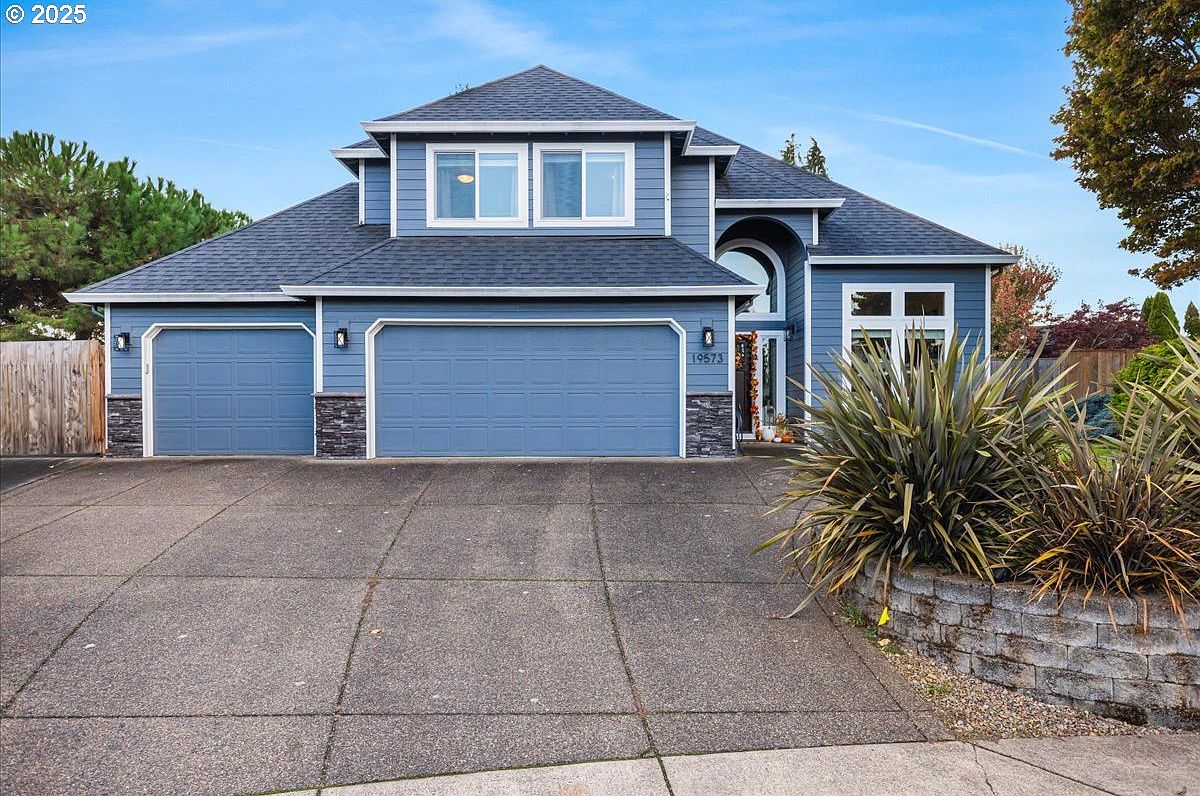 19573 Toni Ct, Oregon City, OR 97045 | Zillow