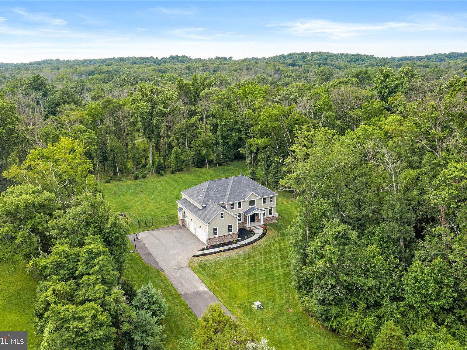 438 Snowden Ln, Princeton, NJ 08540 | MLS #NJME2032910 | Zillow