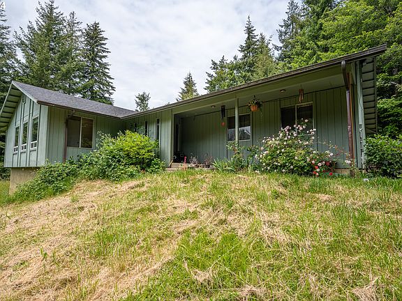 62754 Karl Rd, Coos Bay, OR 97420 | MLS #24522286 | Zillow