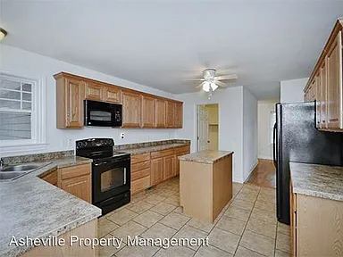 1529 Summit Springs Dr Flat Rock NC | Zillow