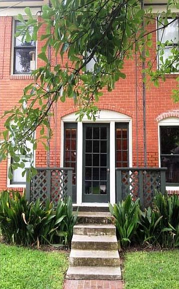 2517 Julian St APT 4, Houston, TX 77009 | Zillow