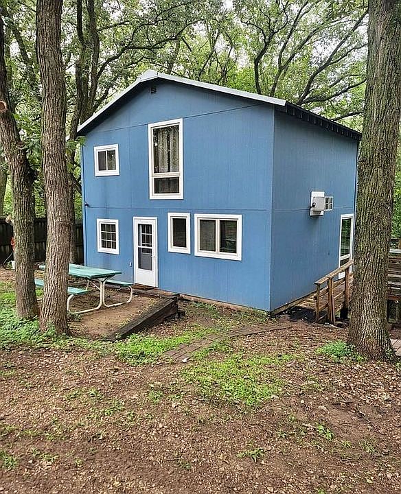 19 Cabin Timber Rdg, Castana, IA 51010 | Zillow